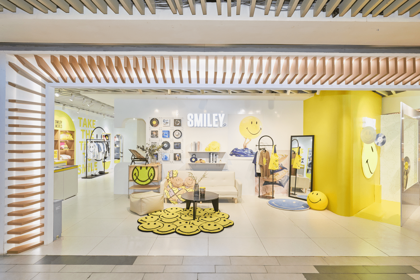 Space-design- Smiley-5-28 - Kudohouse-Explore our innovative window ...